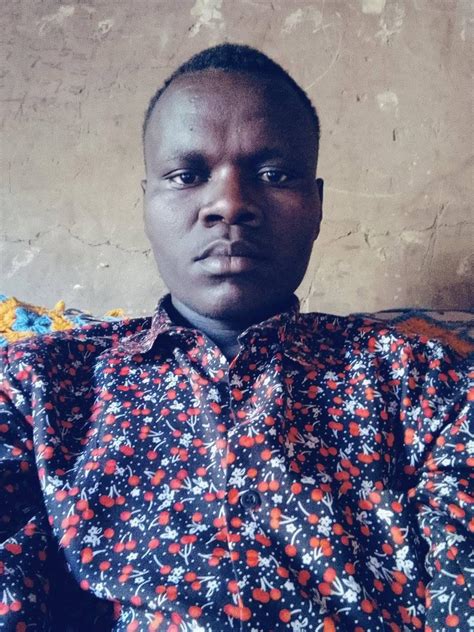 Ivan Too Ivan Too Updated His Profile Picture