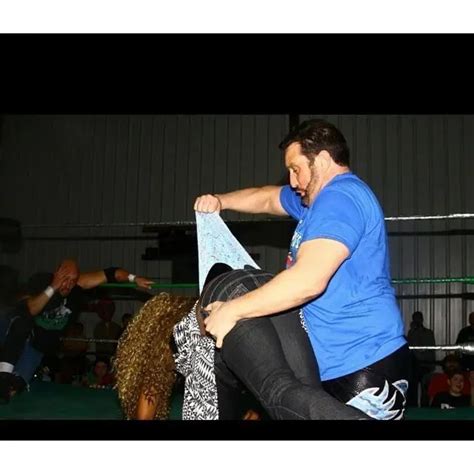 Wrestling Wedgie Scrolller