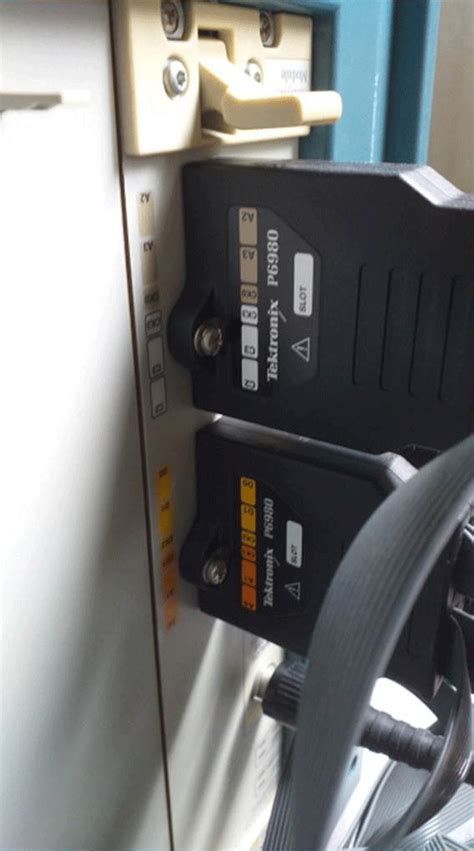 Tektronix TLA7012 Logic Analyzer Rescience