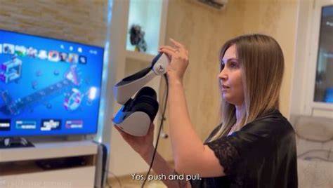 Tricky Stepson Fucks His Naive Stepmom While She Is In Virtual Reality XHamster