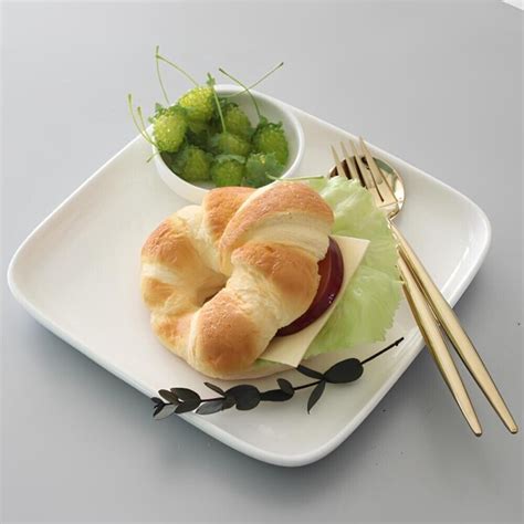 로얄애덜리 화이트 도자기 정사각 접시 1p 독툭doktuk