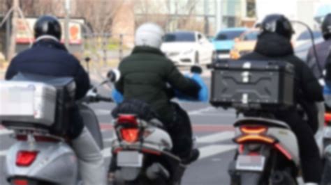 내일부터 안전모 없이 오토바이 운전 시 무인 카메라로 뒷번호판 찍어 본격 단속