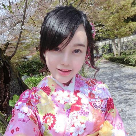 About Xiaohan Zhang Medium