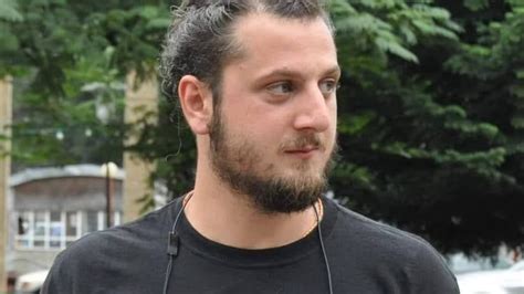 დაკავებულია ჩვენი მსახიობი გიორგი ჩაჩანიძე ვაჩერებთ ყველა აქტივობას თუმანიშვილის თეატრი