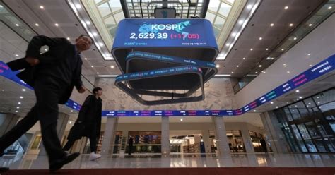 형님 돌아오셨습니까”한국경제 대들보 반도체·자동차 관세 우려 줄자 기지개