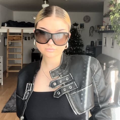 Kristynka Kourimska Kristyna On Threads