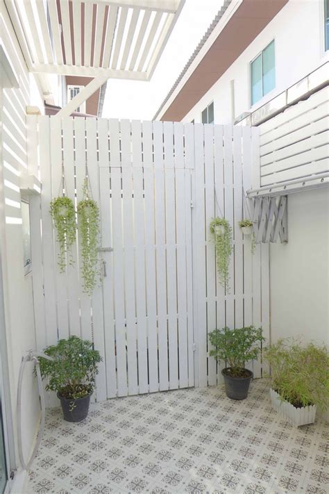 แต่งสวนหน้าบ้าน และหลังบ้านทาวน์เฮ้าส์ในราคา 3 หมื่น Home Room Design Outdoor Laundry Rooms