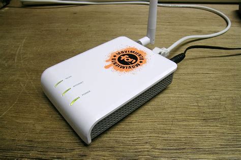 電算機孝行 FON E へ OpenWrt Chaos Calmer をインストール