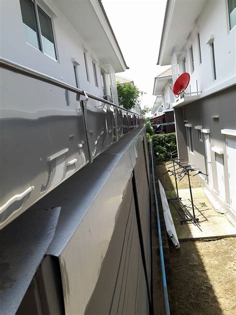 รางน้ำฝนสแตนเลส304 จัดไปแบบสวยๆครับ รางน้ำฝน สแตนเลส สังกะสี ไวนิล หมู่บ้าน รางน้ำโรงงาน