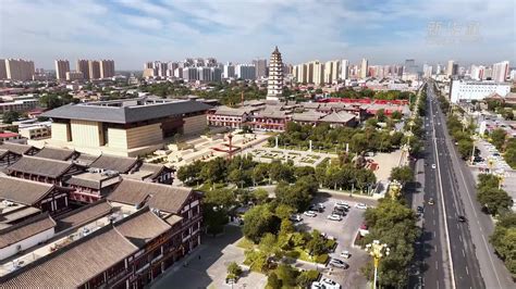 河北定州：灯火璀璨耀古城 凤凰网视频 凤凰网