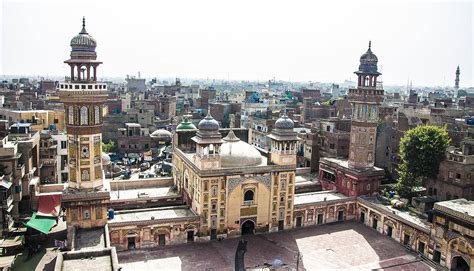 Exploring The Architectural Splendor Of Masjid Wazir Khan Rising Pakistan