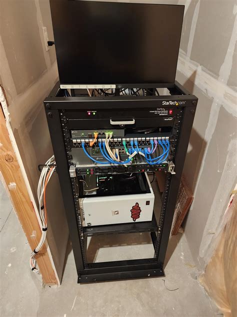 finally got around to getting dns and caching vms up r homelab