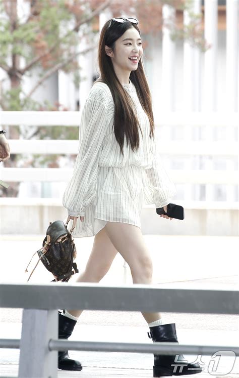 레드벨벳 아이린 향기로운 미소 뉴스1