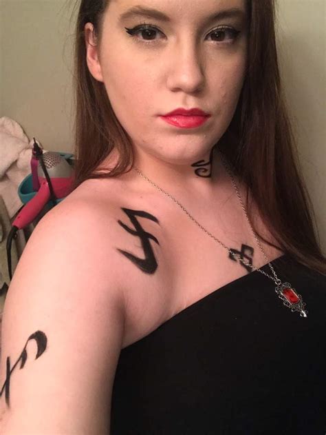 Get Ready With Izzy Shadowhunters Amino