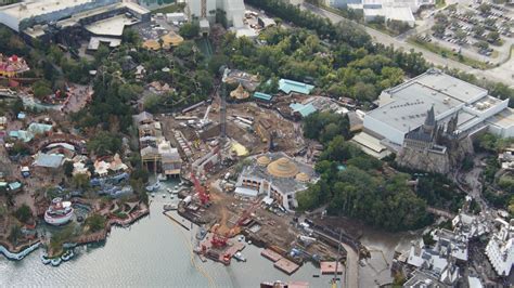 Jurassic Park Vs Jurassic World At Universals Islands Of Adventure