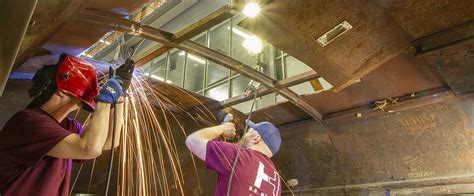 Bus 142 Virtual Exhibit Boreal Forest Edition Museum Of The North