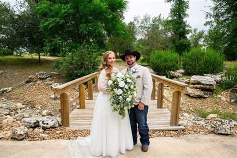 Courtney And Ryan By Sun Gold Photography
