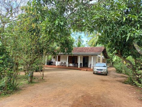 ජාතික පාසල්වල අතරමැදි ශ්‍රේණි රජයේ නිලධාරීන්ගේ නිල සමූහය Facebook