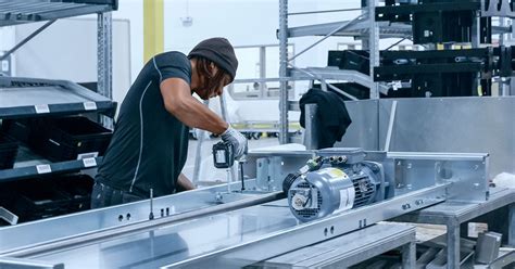How To Build An Automated Tool Crib Storage Solution