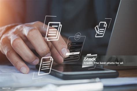 컴퓨터 로그인 사업가 작업 노트북 컴퓨터 가상 화면에 확인 란 목록 문서 전자메일에 대한 스톡 사진 및 기타 이미지 전자메일 그래픽 사용자 인터페이스 노트북 Istock