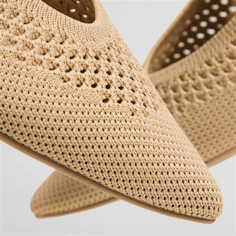 Stella Pointed Toe Kitten Sustainable Heels In Nude Peach Vivaia