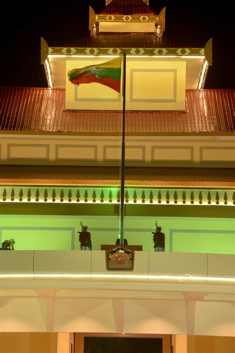 ၇၅ နှစ်မြောက် စိန်ရတုပြည်ထောင်စုနေ့အလံတင် အခမ်းအနားကျင်းပ Myawady