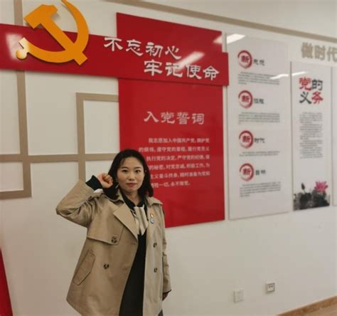 平凡中恪尽职守细微处用爱浇灌 记杭州市育才大城北学校党支部优秀党员郑双