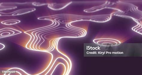 추상적인 보라색 미래형 하이테크 풍경은 빛나는 에너지 원과 마법의 선 배경에서 산과 협곡을 가지고 있다 0명에 대한 스톡 사진 및 기타 이미지 Istock