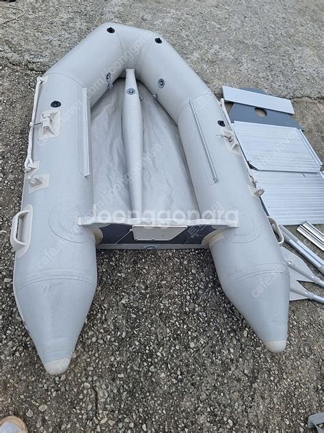 가성비 레저용고무보트 및 선외기등 낚시용품 중고나라