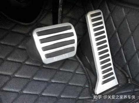 养车侠究竟该正踩刹车斜踩油门还是斜踩刹车正踩油门 知乎