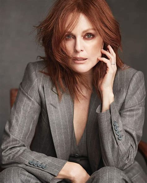 Julianne Moore Flaunts Her Sensational Figure In Sexy Sheer Gown Artofit
