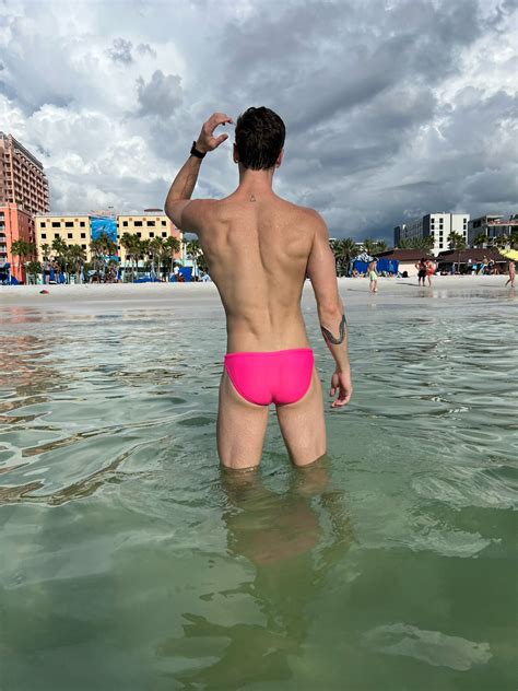 TW Pornstars Pic Travis Twitter Its My Birthday On The Th AM Dec