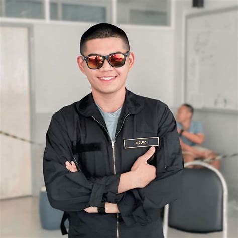 หมอลำสตอรี่ ว่ามาเด้อ มาเด้อ ขวัญเอย มาเด้อ ขวัญเอย 🙏 ส่งกำลังใจถึงคุณแม่นกน้อย อุไรพร ขอให้