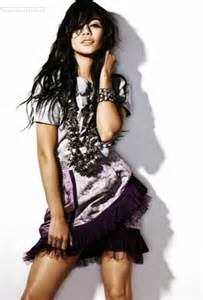 Vanessa Hudgens En Instyle Uk Por Cliff Watts