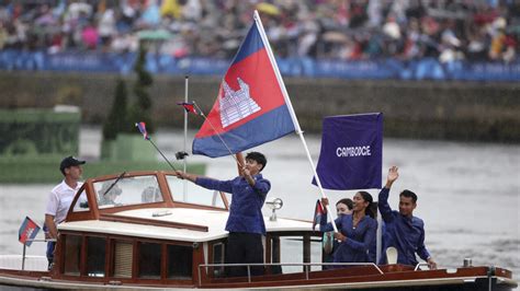 កីឡាករកម្ពុជារំភើបស្ងើចសរសើរការរៀបចំបើកសម្ពោធកីឡាអូឡាំពិកប៉ារីស ២០២៤