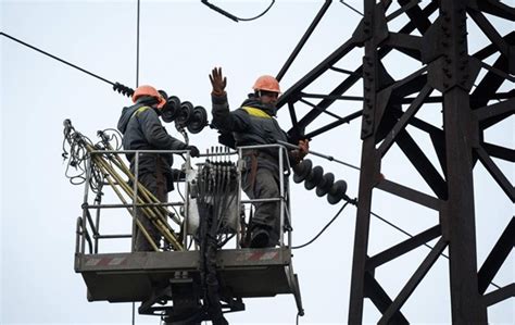 У Рівному анонсували більш тривалі відключення світла