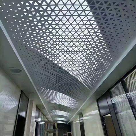 Triangular Design Aluminum Hollow Ceiling