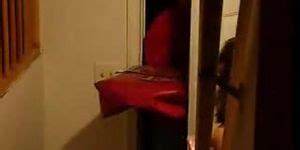She Answers Door Naked Porn Videos