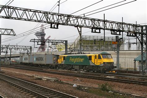 Class 90 Tomcurtisrailgallery