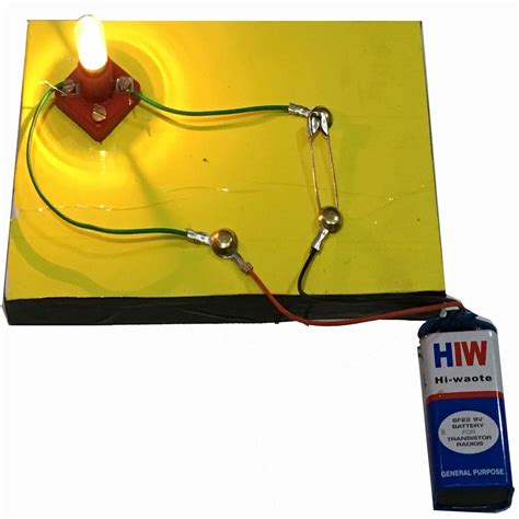 Buy PROJECT HUB FOR INNOVATIVE BHARAT Simple Electric Circuit With Switch Online At Low Prices