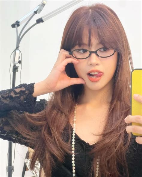 Bini Maloi Pretty Brunette Tiktok Style Pretty People