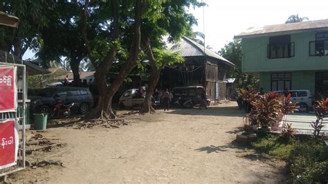 Dvb မောင်တောမြို့တွင် ရိုးရာအစဉ်အလာမပျက် နံ့သာသွေး၍ မြို့တွင်းလှည့်လည် ဘုရားရေသပ္ပယ်