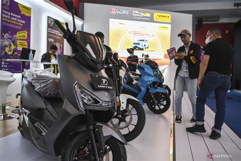 Sejumlah Tantangan Dalam Menyuburkan Ekosistem Ev Di Indonesia