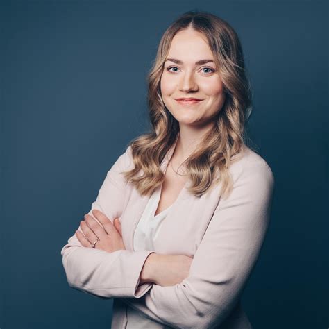 Kerstin Kuhl Senior Project Associate Aldi Dx Xing