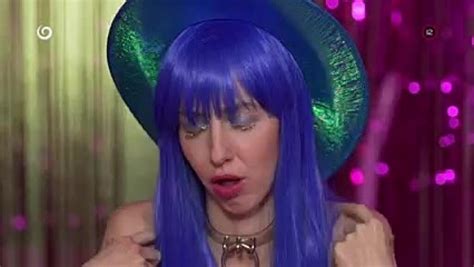 Z Vulgárnej Rebelky Krásna žena Alex Wortex Je Dnes Krásna Mladá Dáma