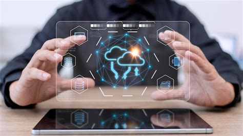 클라우드 규정 준수 이미지 Freepik에서 무료 다운로드