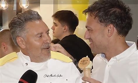 Chef Alexandru Sautner A Oferit înghețată Gratis în Noua Lui Gelaterie