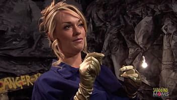 Trabajadora Minera Se Toma Un Descanso Para Follar Con Su Compa Ero De Trabajo Xvideos Com