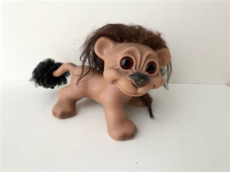 Se Produkter Som Liknar Thomas Dam Troll Lejon På Tradera 674016474
