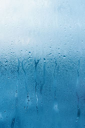높은 공기 습도 큰 창 유리 똑을 떨어진다 자연 물 응축의 배경 0명에 대한 스톡 사진 및 기타 이미지 0명 가을 겨울 Istock